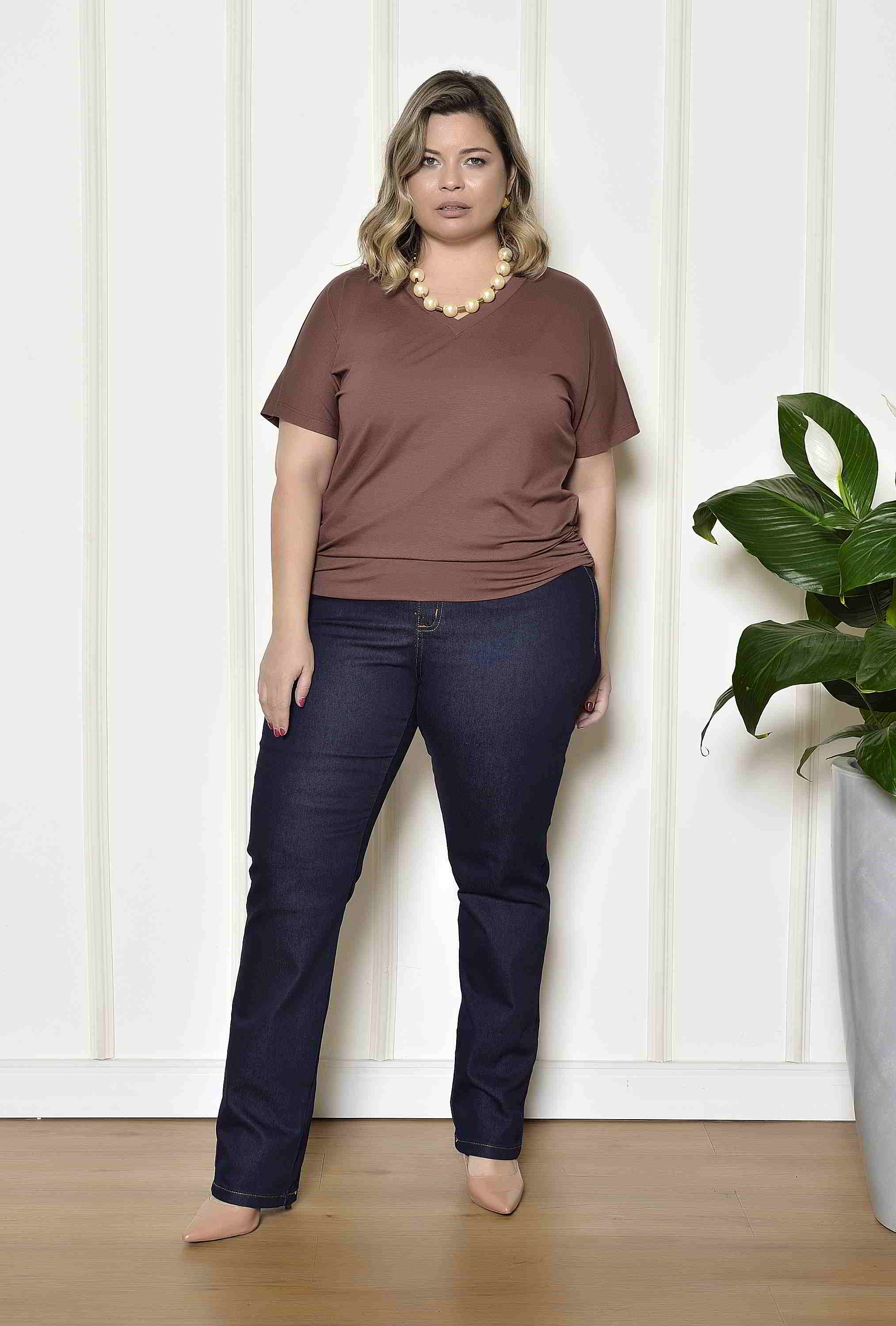 Moda Plus Size: Calça Plus Size Jeans Boca Reta - Mania Brasil