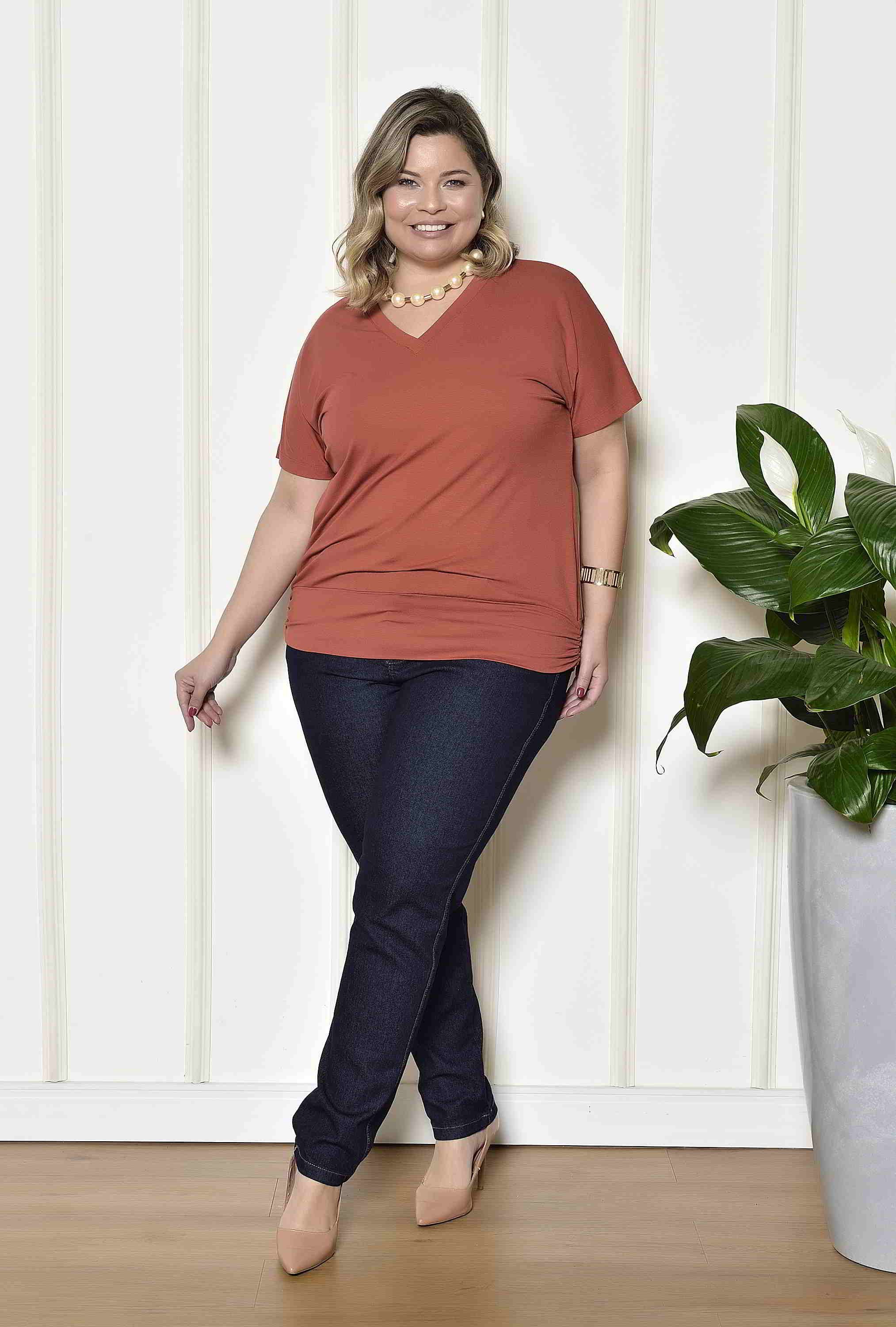 Calça Plus Size Jeans Cigarrete Beatriz - Looks modernos e sofisticados ...