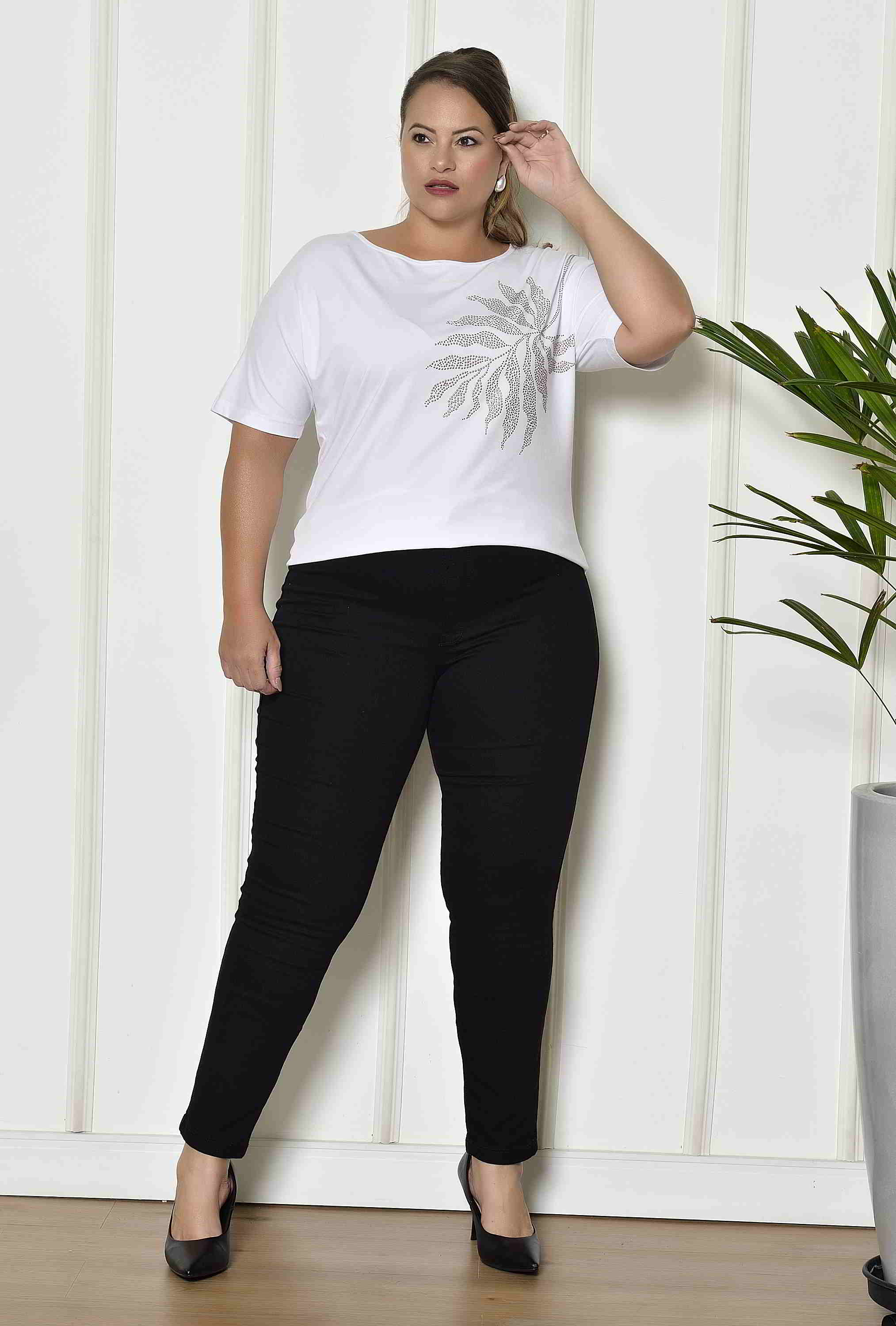 Blusa Plus Size Pedrita: Look para sentir-se Poderosa | Mania Brasil